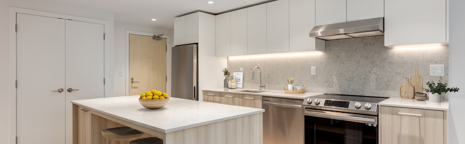 Lonsdale Square - Apartments in Lonsdale, North Vancouver | Minto ...